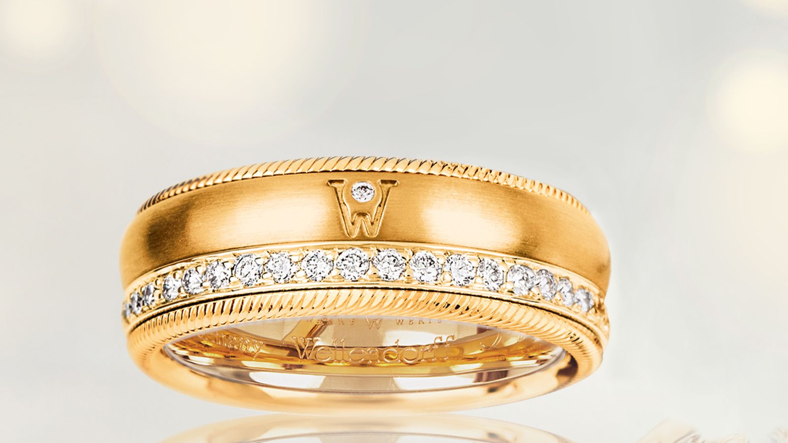 DIAMOND VENUS. ring